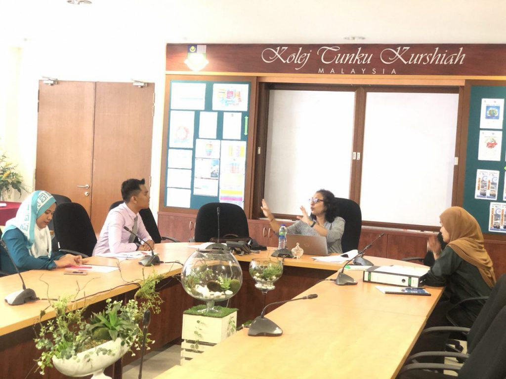 Taklimat Polisi Penggunaan Ipad/ Peranti – Kolej Tunku Kurshiah